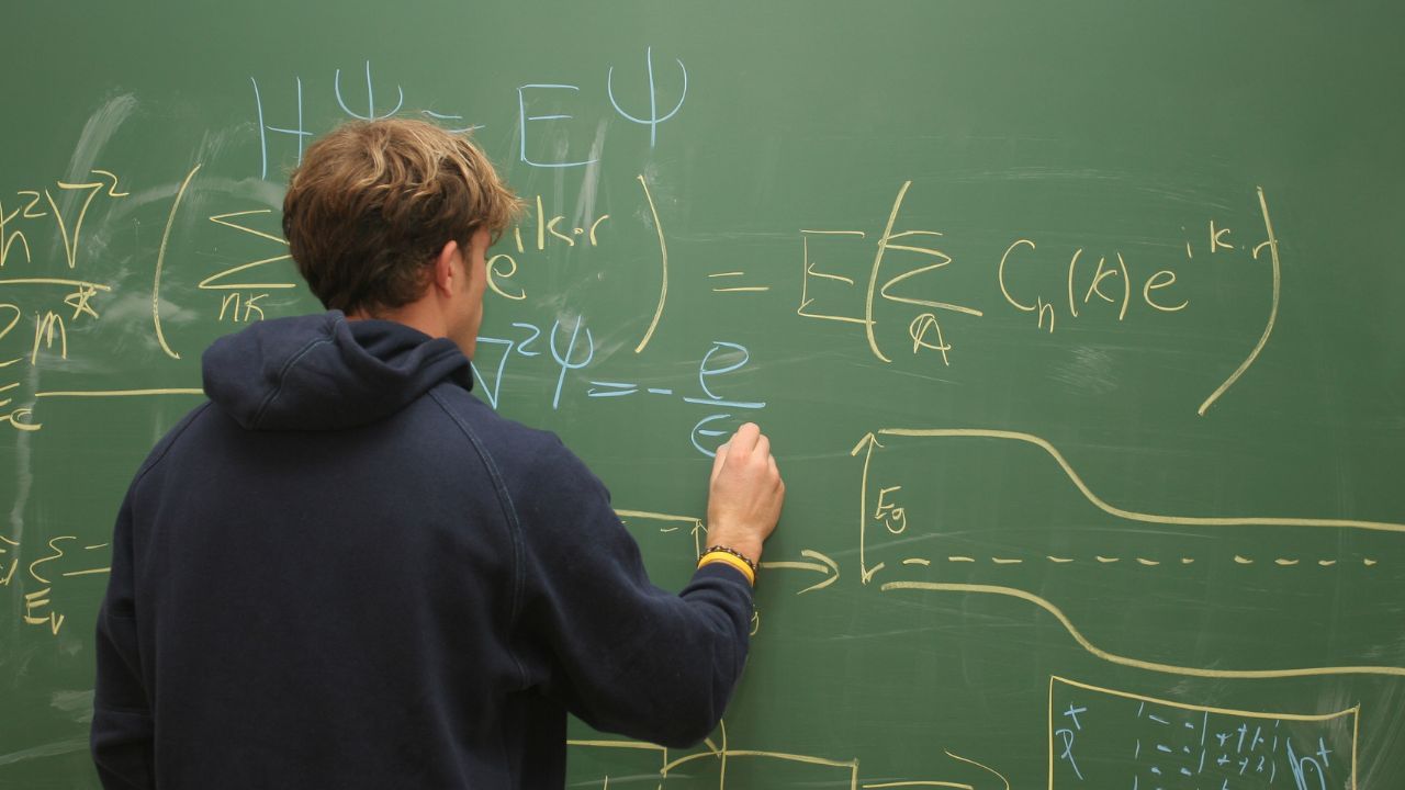 Chance ou stratégie ? Un mathématicien remporte gros à l'Euromillions ...